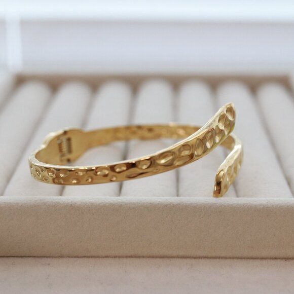 Jewelry | 17cm Hammered Bypass Style Bangle Gold Plated Stainless Steel ...